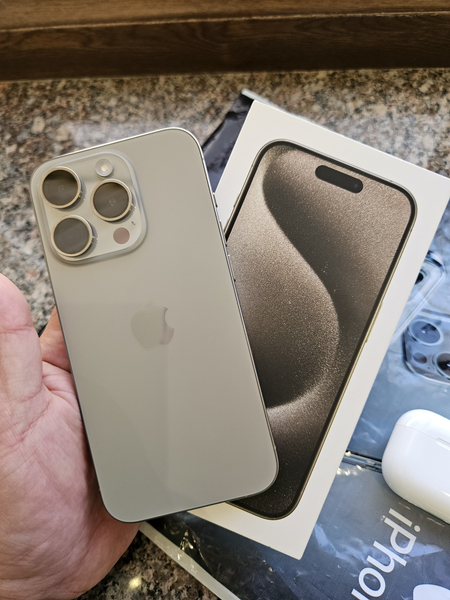 Iphone 15 pro 128 gb