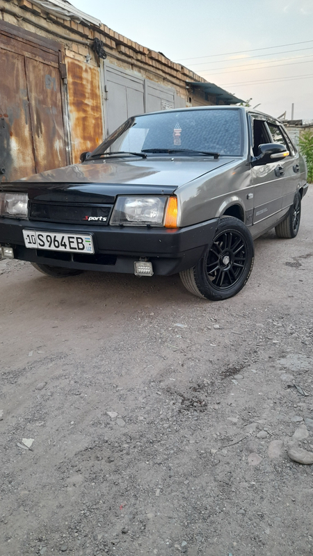 Срочно продаю ваз 21099