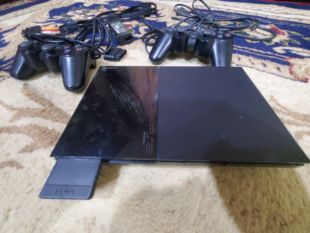 Продаётся play station 2 хорошем рабочем состоянии