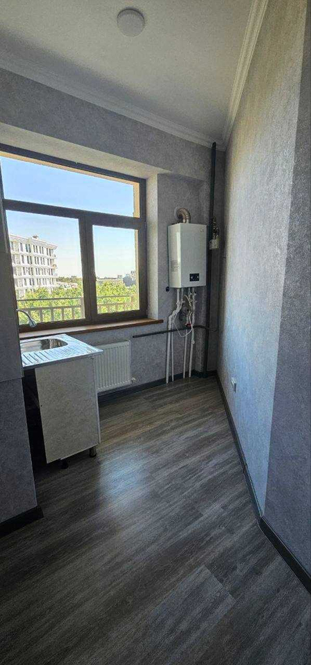 м.Буюк Ипак Йули ул.Дагестанская 3-комнатная 4/4 90 м² выс.пот ремонт