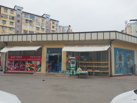 Нотурар бино сотилади