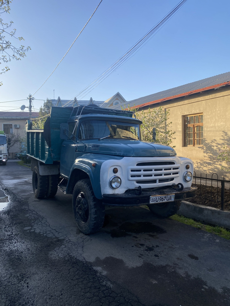 Zil 130 sotiladi