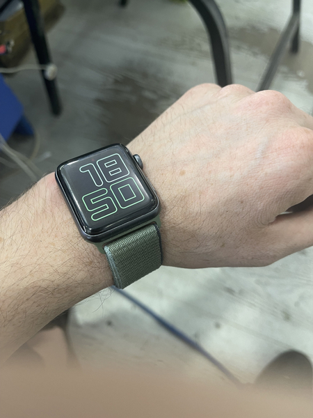 Apple Watch series 3 42mm Space Gray