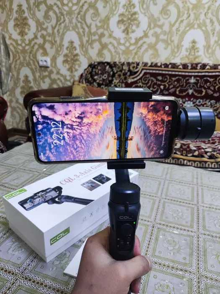 Продается стабилизатор для телефона / Gimbal