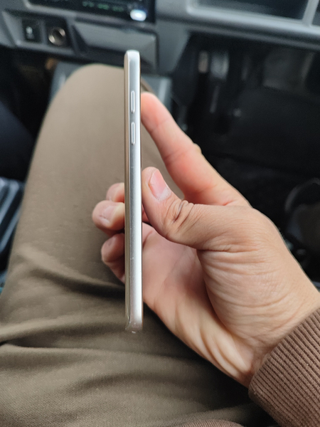 Samsung a3 сотилади