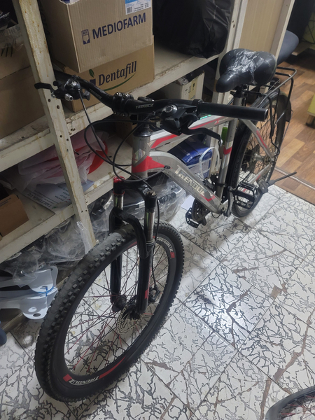 buzilgan velosiped sotiladi