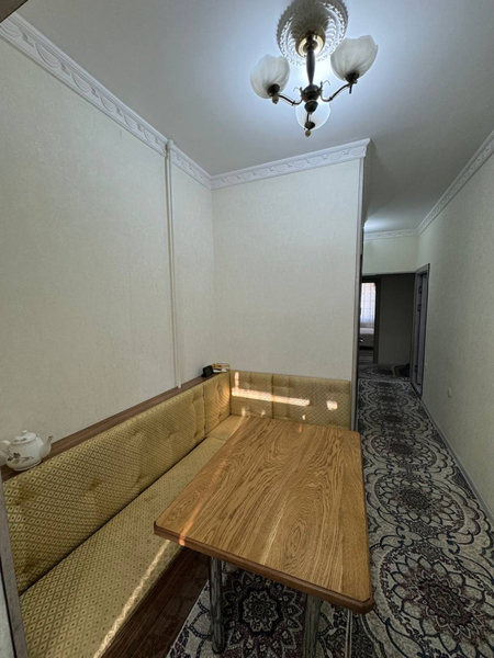 N1429 Shayxontohur tumani Ibn sino 2.  2/4/5