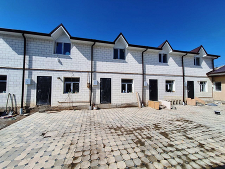 Продажа новых домов Старые Сергели общий двор