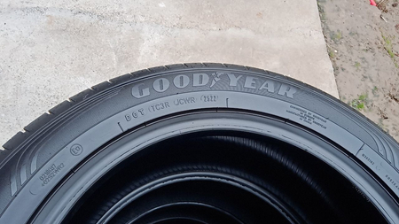 215 55 R17 Shina Good Year