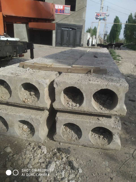 Продаётся Пустотные плиты, Колонны,ПНС, дорожные плиты,кирпич,арматуры