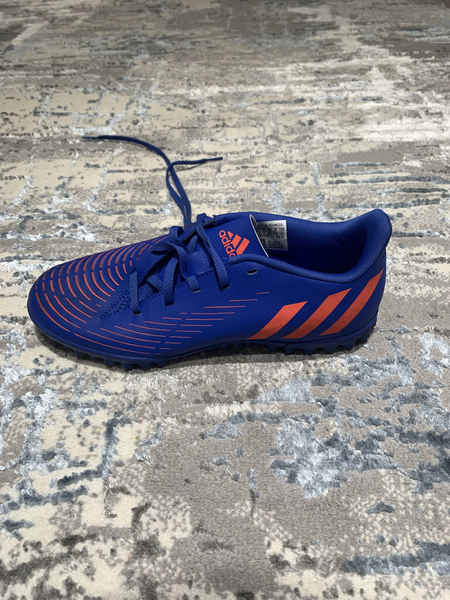 Сороконожки Adidas Predator размер 40