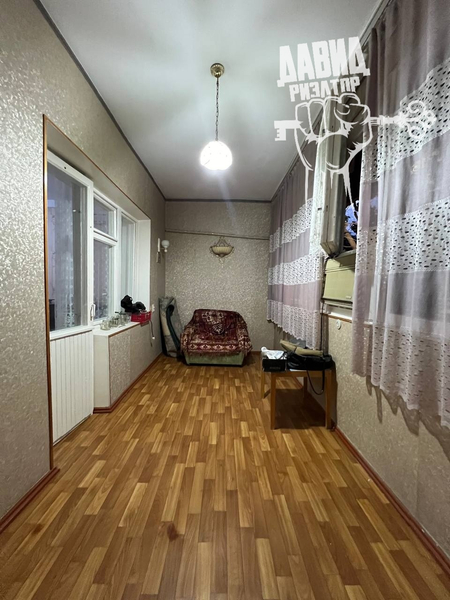 2/3/4 Буюк Ипак Йули, Аптека 36.6, кирпич балкон 2х6