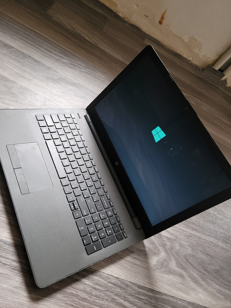 Ноутбук HP250 8/512гб возможен обмен