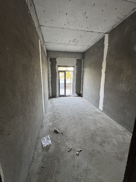 Art hause ko’kcha oq tepada uy sotiladi obshiy 90 kv
