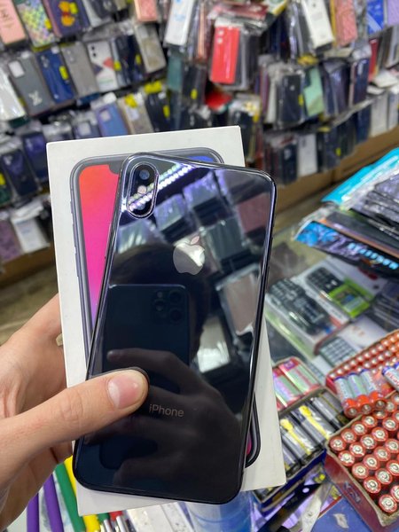 Iphone x pamet 256 gb.