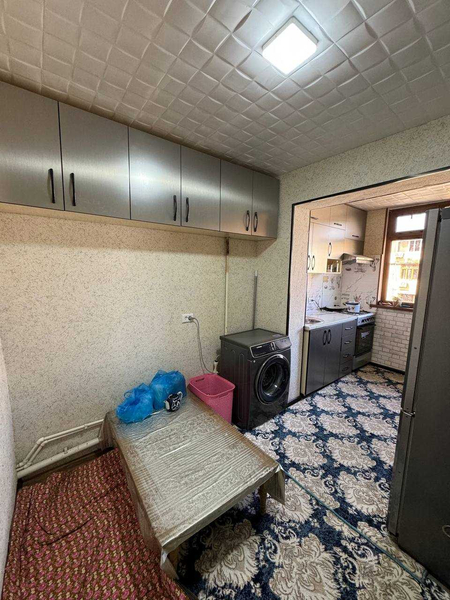 2 xonali 3-etaj 4 qavatli 
Panelni dom 
56m2