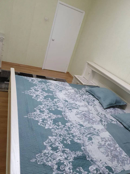 Сдается 2х ком Ганга метро Г.Гулям  депозит 500 коммунал.включ