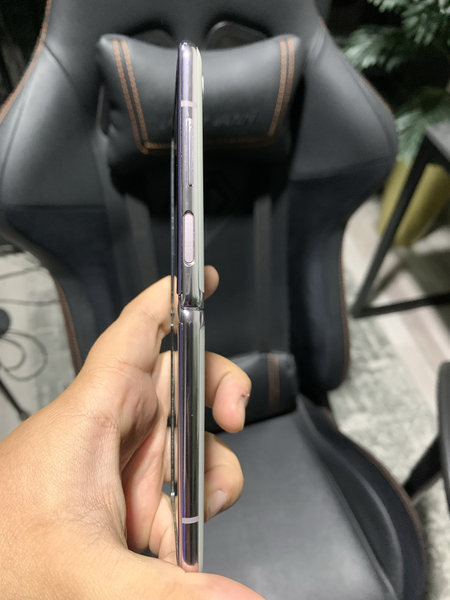 Samsung Z Flip 2 aybi rasmda sastayana ideal