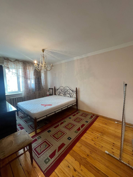 Продам квартиру Буюк ипак йули 3/3/5 70м2