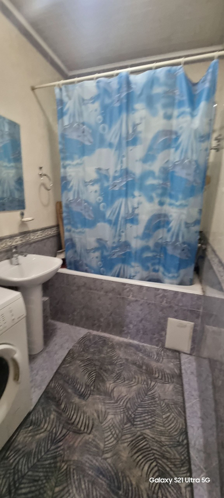Algartm Qizil sharq 3xona uy 550y.e