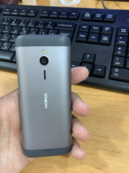 Nokia karobka dokument xolati alo uxasi yaxshi ishlamayopti