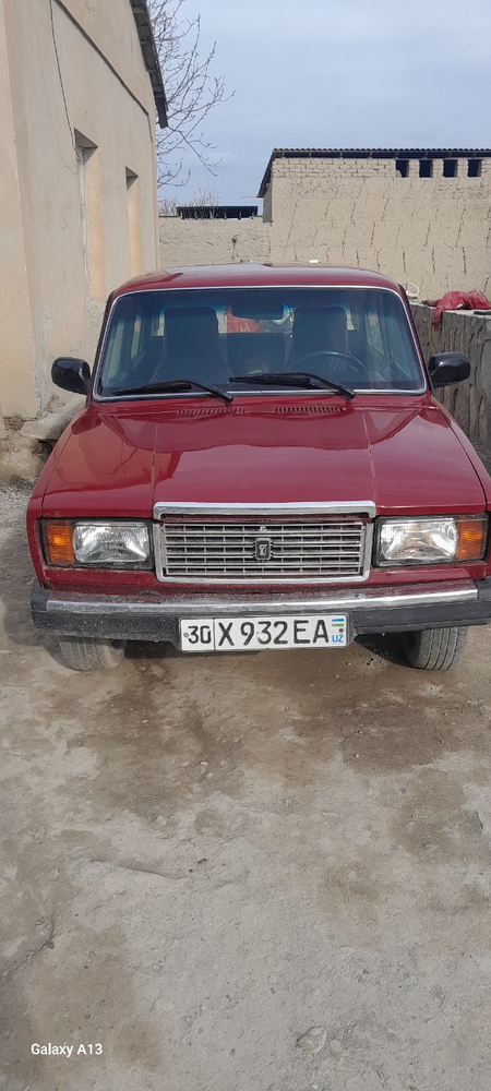 Vaz 2107 sotiladi