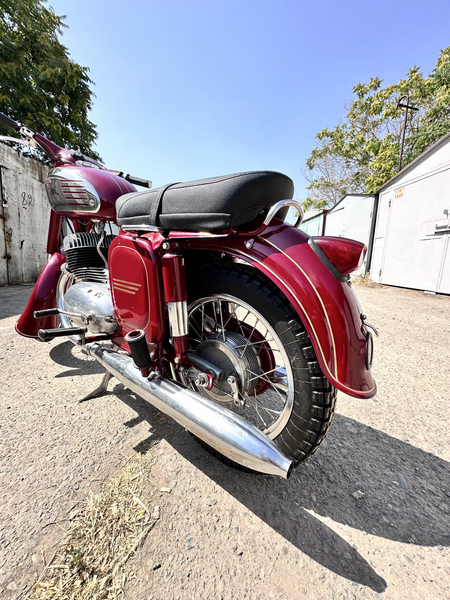 Ява 360 старушка Jawa