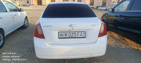Lacetti sotiladi, narxi kelishiladi. Qolgan ma\\\'lumotlar telda beriladi