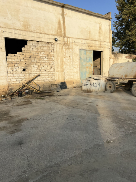 Baza sotiladi yoke arendaga beriladi Jizzax B sanoat xudida