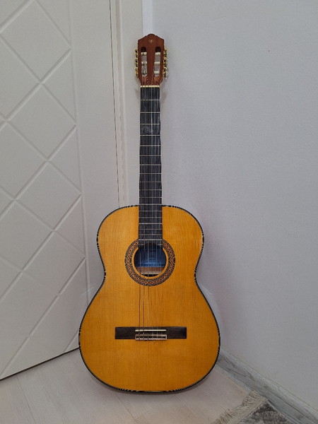 Classical Yamaha Guitar