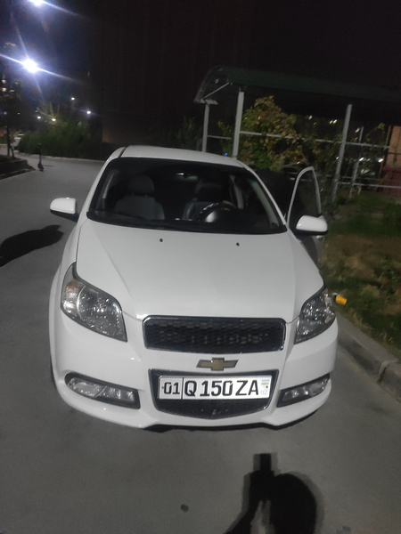Nexia3 sotiladi gazi bor