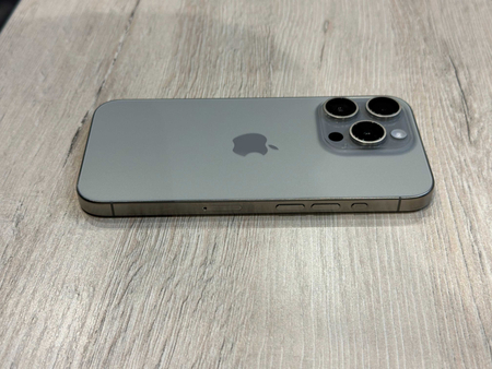 Iphone 15 pro 98% yomkost