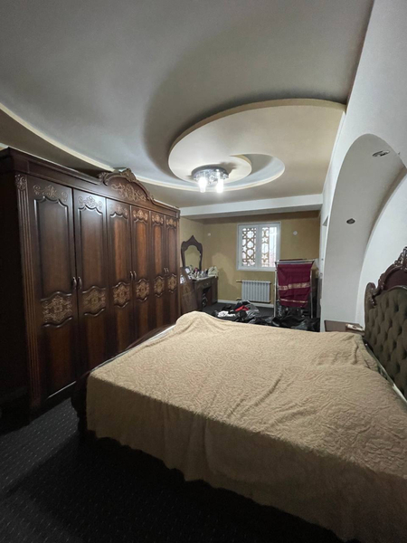 Яккасарай 4комнат 8этаж площадь 110м2