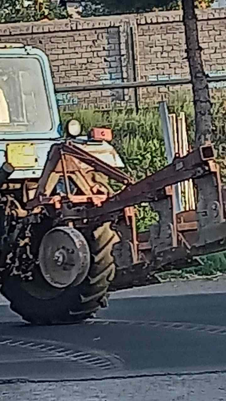 Belarus mtz80 traktor
