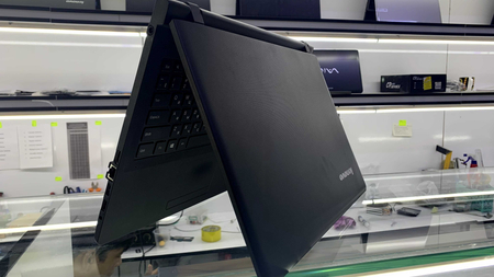 Офиc ноутбук Lenovo 4/500gb