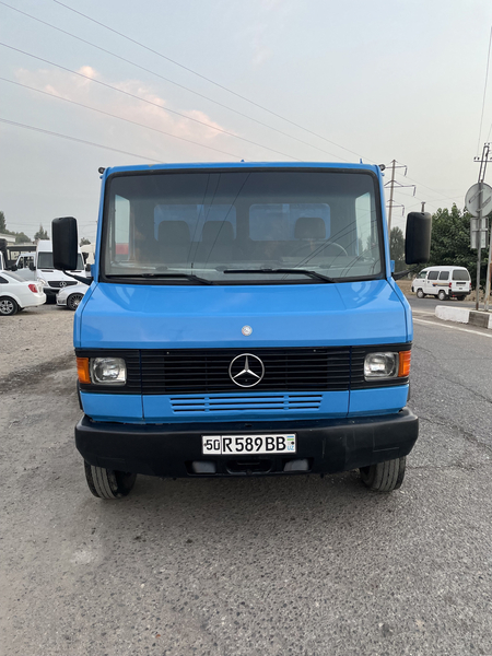 Mercedes Gigant 811D Sotiladi