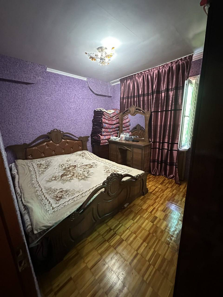 Мирзо Улугбекский р-он Буз-2  санаторий Турон!  2/4/4  60м² 77 серия