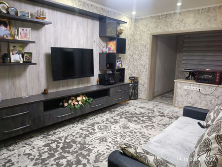 Продаётся шикарная 3х.комн.квартира  Сергели 3  3этаж 5 этажка