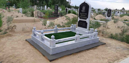 Памятники Ёдгорликлар