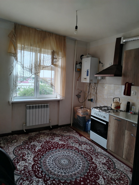 Kvartira sotiladi, Yangihayot tumani 2/5/7 shaxsiy bez makler