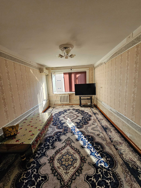 3 xonali 75m² 4-qavat uy sotiladi.