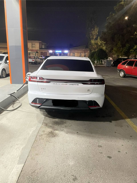 BYD HAN EV toptoza