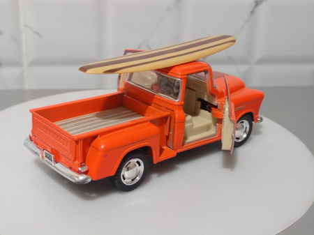 Коллекционная модель машины Chevy Stepside, масштаб 1:36