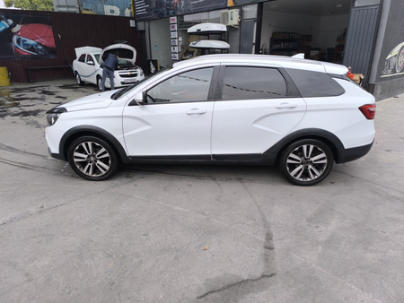 lada vesta sw cross