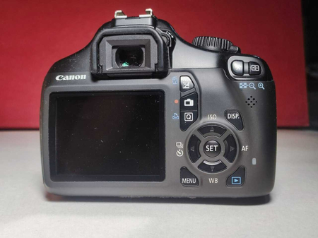Фотоаппарат Canon EOS 1100D Kit