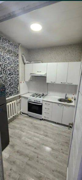Чиланзар Т Ц.  3.   1комн/3этаж. С обстановкой