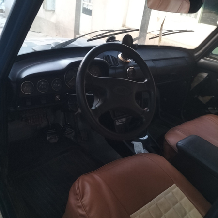 Srocna sotiladi Lada 2106
