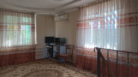 Срочно продается 2-х этажный аккуратный и чистый дом