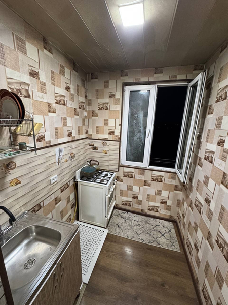 Продается 2х ком. квартира на Бух 2, ор-р: кафе Самарканд, 42м2