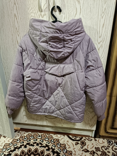 Qishki qizlar uchun kalta kurtka